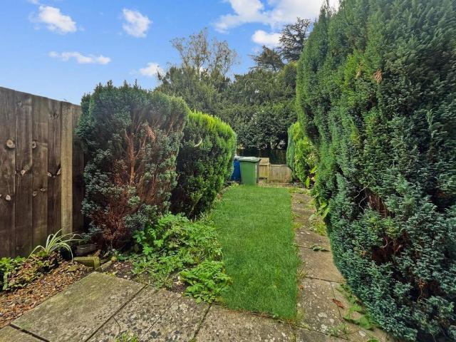 2 bedroom terraced house to rent