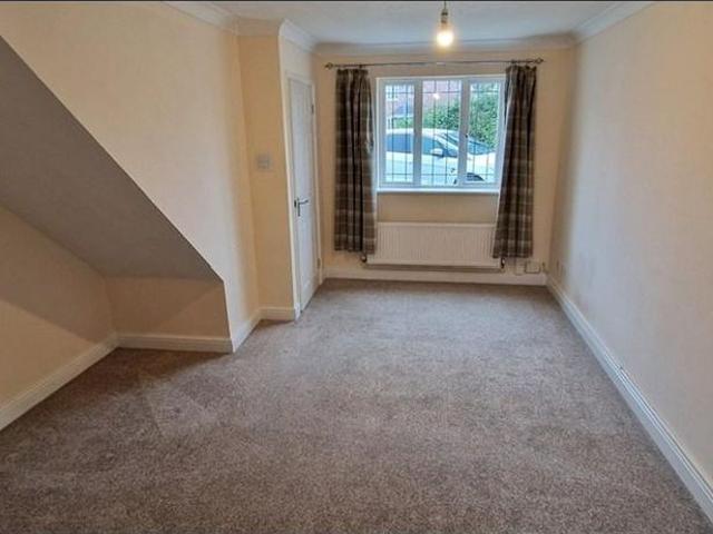 2 bedroom terraced house to rent