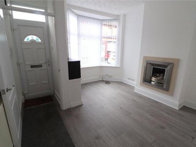 2 bedroom terraced house to rent