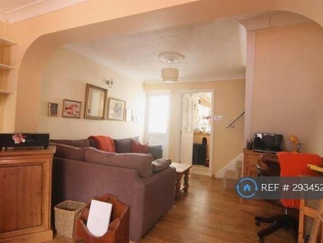 2 bedroom terraced house to rent