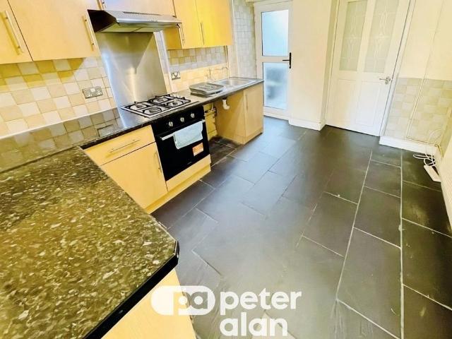 2 bedroom terraced house to rent
