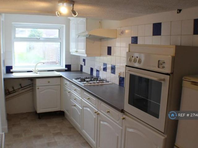 2 bedroom terraced house to rent