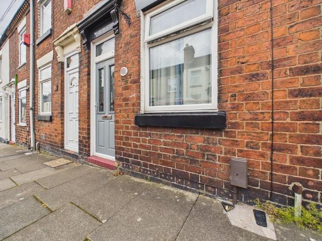 2 bedroom terraced house to rent