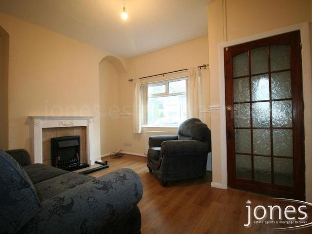 2 bedroom terraced house to rent