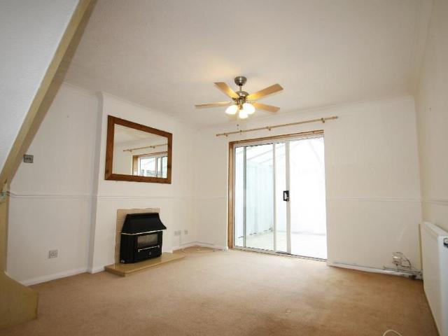 2 bedroom terraced house to rent