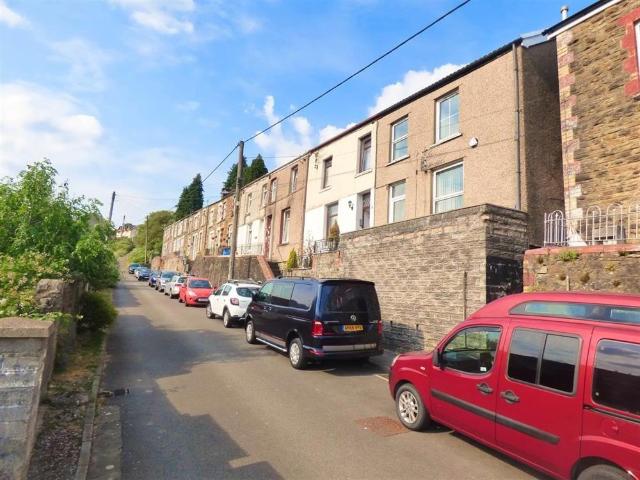 2 bedroom terraced house to rent