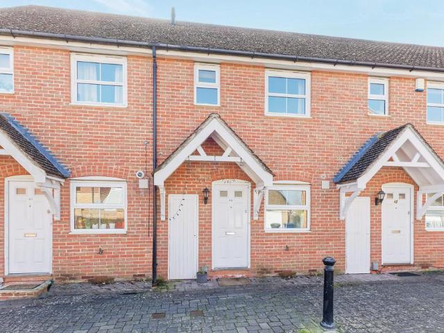 2 bedroom terraced house to rent