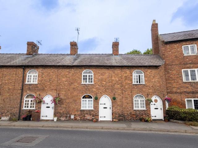 2 bedroom terraced house to rent