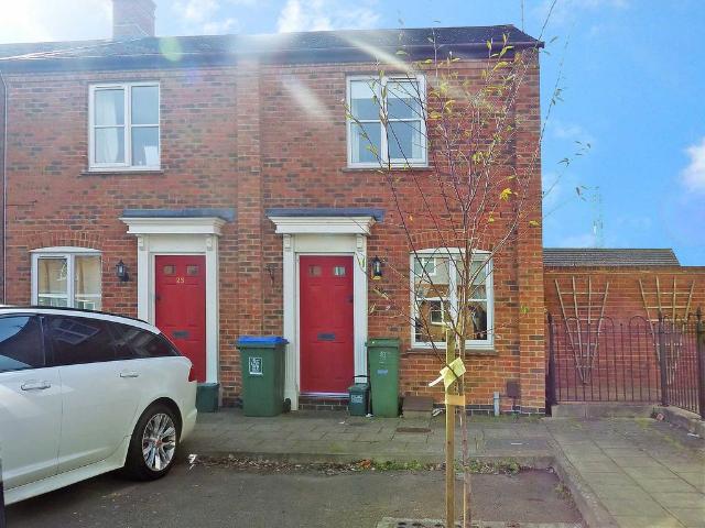 2 bedroom terraced house to rent