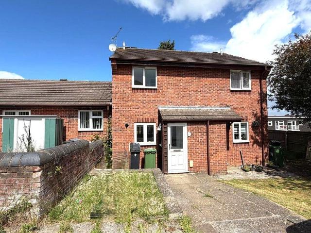2 bedroom terraced house to rent
