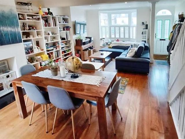2 bedroom terraced house to rent