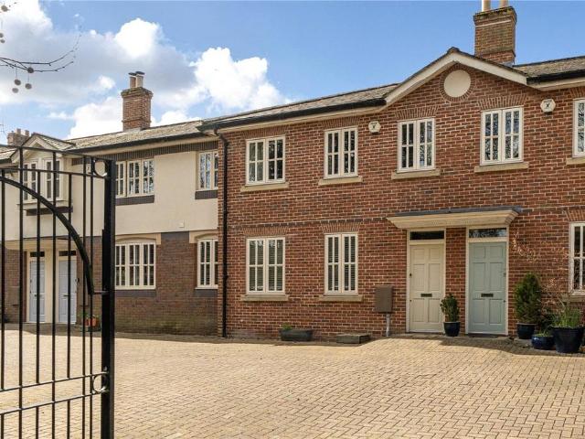 2 bedroom terraced house to rent