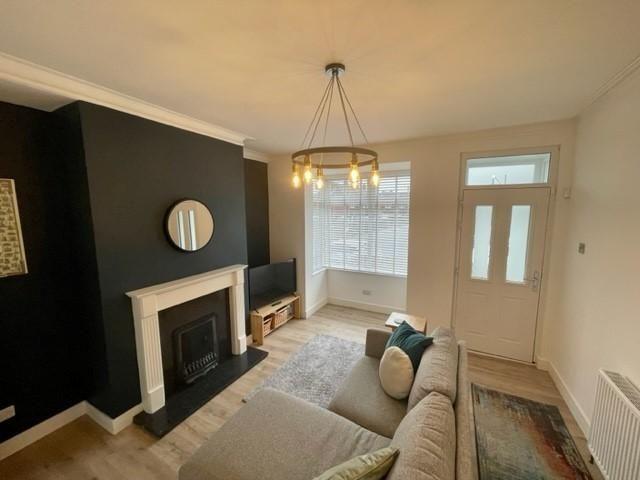 2 bedroom terraced house to rent