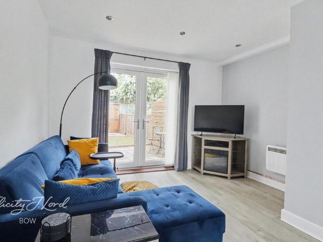 2 bedroom terraced house to rent