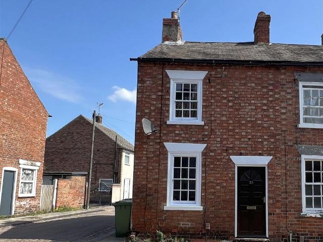 2 bedroom terraced house to rent