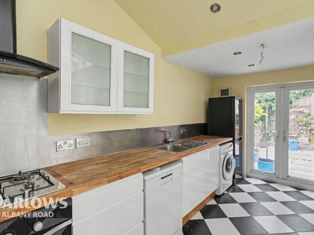 2 bedroom terraced house to rent