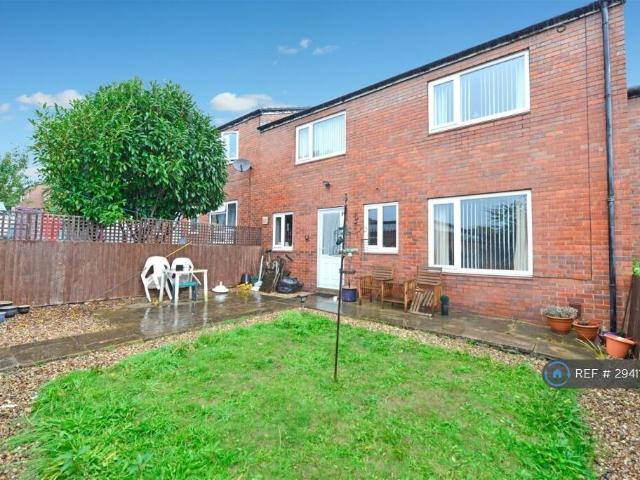 2 bedroom terraced house to rent