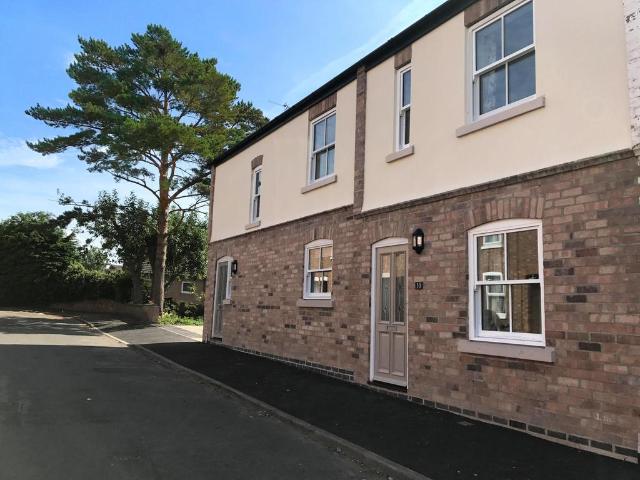 2 bedroom terraced house to rent