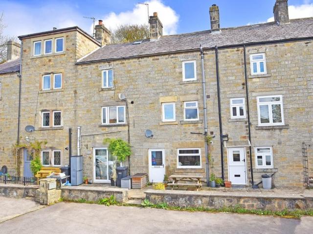 2 bedroom terraced house to rent