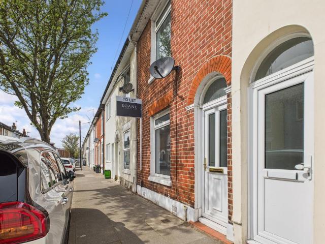 2 bedroom terraced house to rent