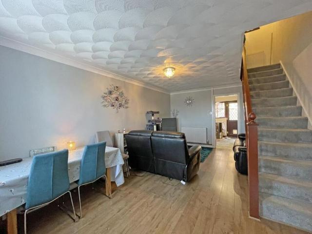2 bedroom terraced house to rent