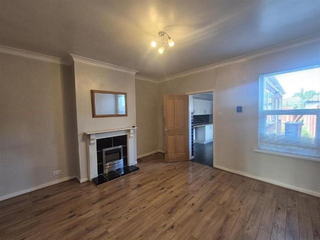2 bedroom terraced house to rent