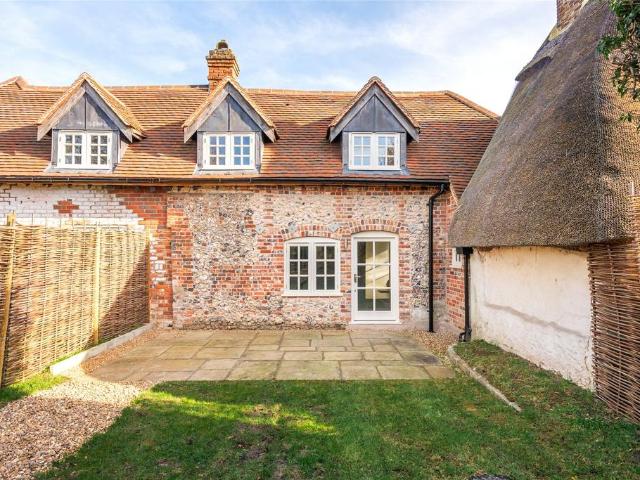 2 bedroom terraced house to rent