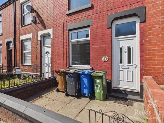 2 bedroom terraced house to rent