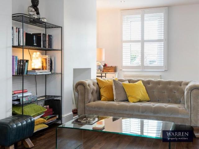 2 bedroom terraced house to rent