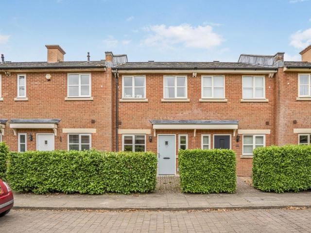 2 bedroom terraced house to rent