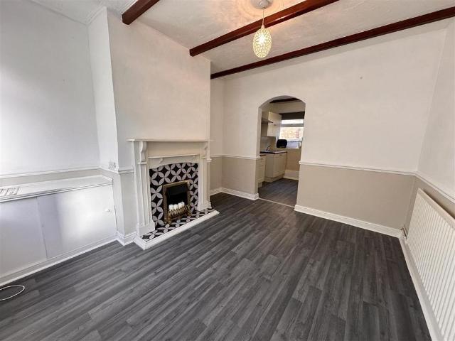 2 bedroom terraced house to rent