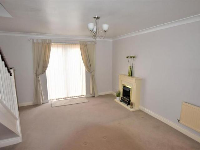 2 bedroom terraced house to rent
