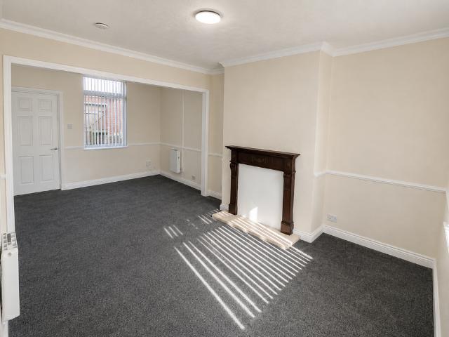 2 bedroom terraced house to rent