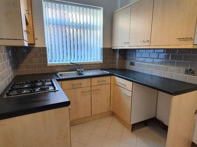 2 bedroom terraced house to rent