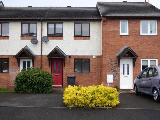 2 bedroom terraced house to rent