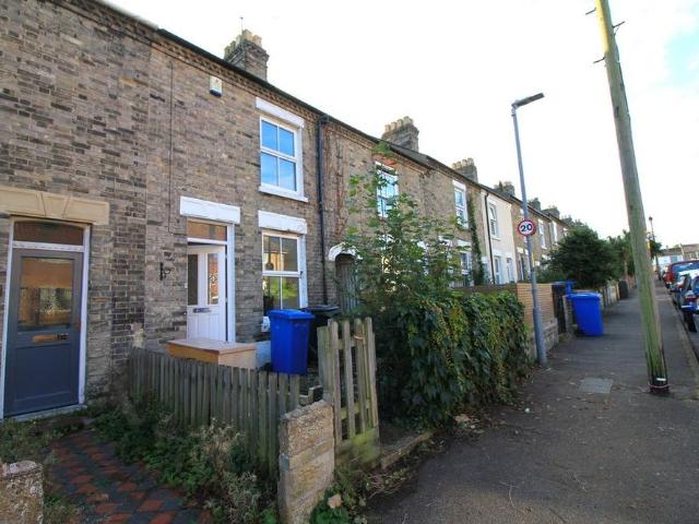 2 bedroom terraced house to rent