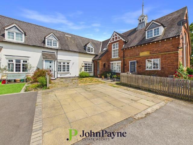 2 bedroom terraced house to rent