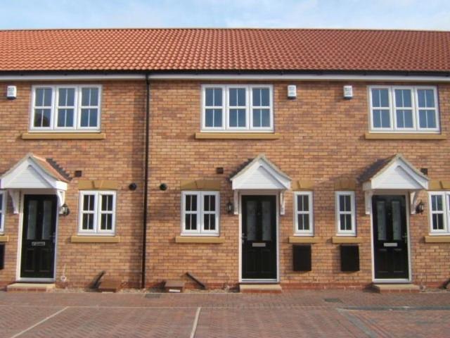 2 bedroom terraced house to rent