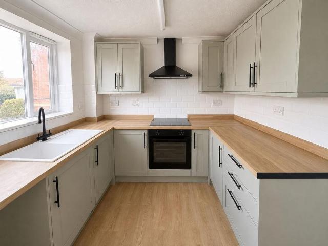 2 bedroom terraced house to rent