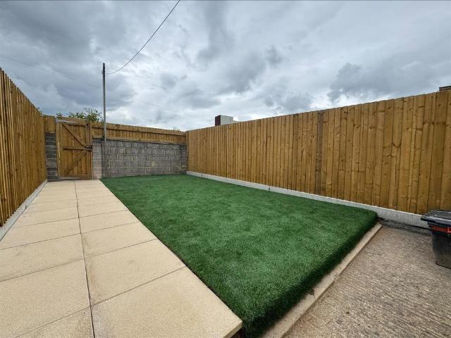 2 bedroom terraced house to rent