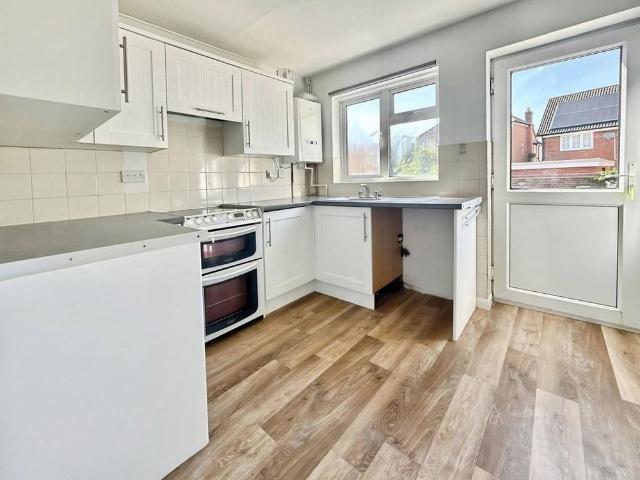 2 bedroom terraced house to rent