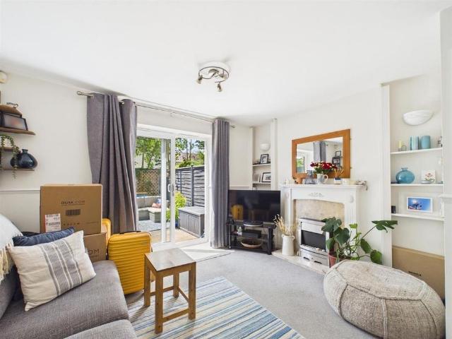 2 bedroom terraced house to rent