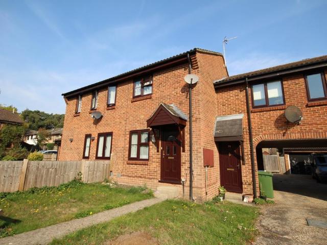 2 bedroom terraced house to rent