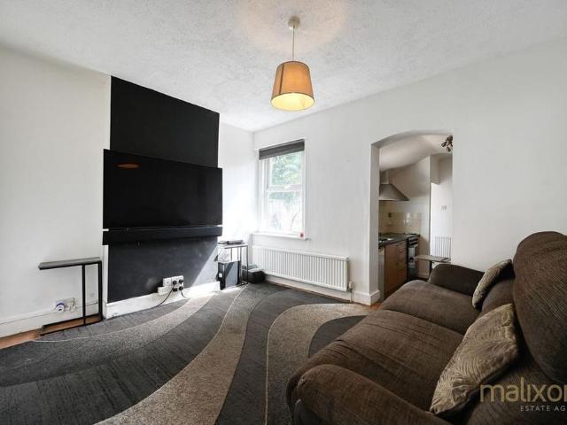 2 bedroom terraced house to rent
