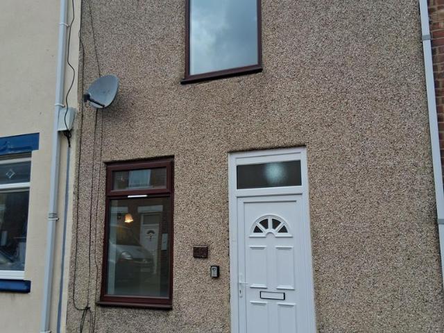 2 bedroom terraced house to rent