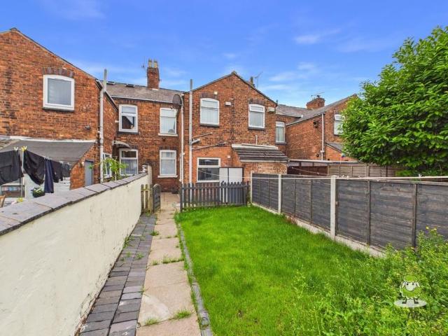 2 bedroom terraced house to rent