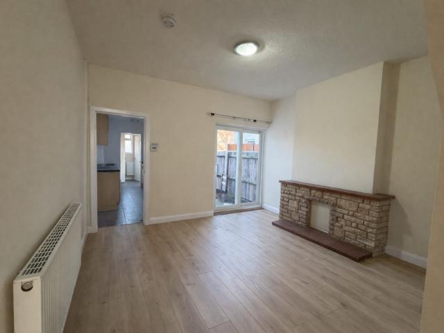 2 bedroom terraced house to rent
