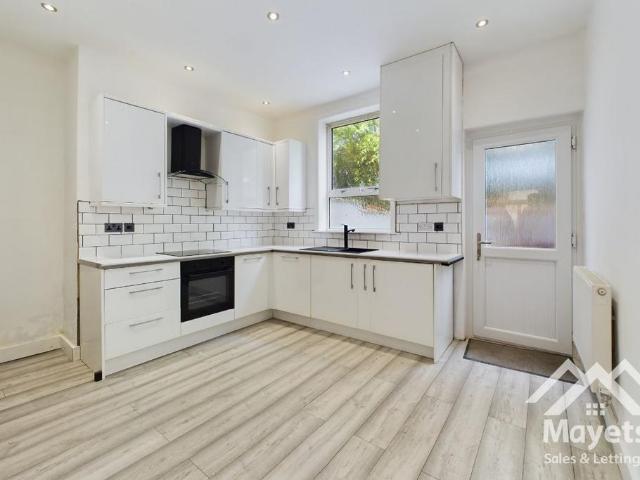 2 bedroom terraced house to rent