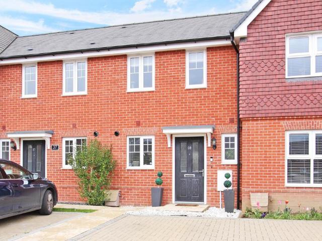 2 bedroom terraced house to rent