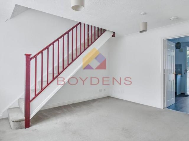 2 bedroom terraced house to rent